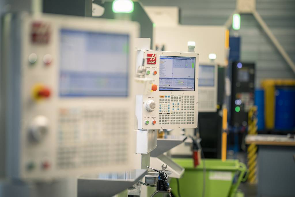 3 new 3-axis machining centers | Mecaflash